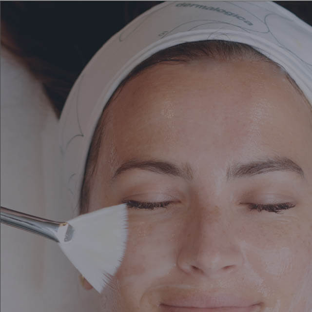 Ansigtsbehandling hos kosmetolog i Aabybro | Velkommen til Klinik Valmuen